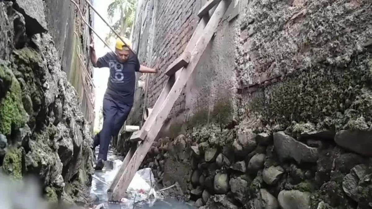 Rumah Pasangan Lansia di Bekasi Tertutup Bangunan Hotel, Akses Jalan ...