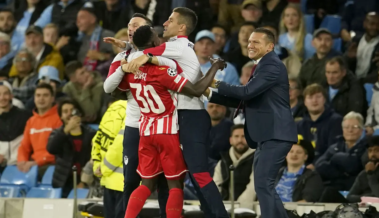 Foto: Melihat Brace Julian Alvarez yang Bawa Man City Comeback untuk ...