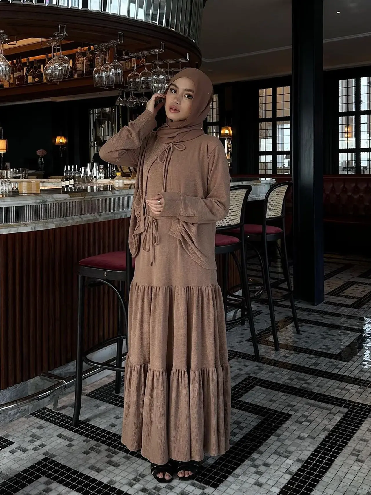 6 Gaya Berhijab Minimalis ala Selebgram Sashfir yang Sedang Digemari ...