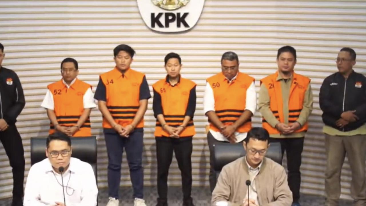 Duduk Perkara Korupsi RSUD di Kolaka Timur: Bupati Abdul Azis Atur ...