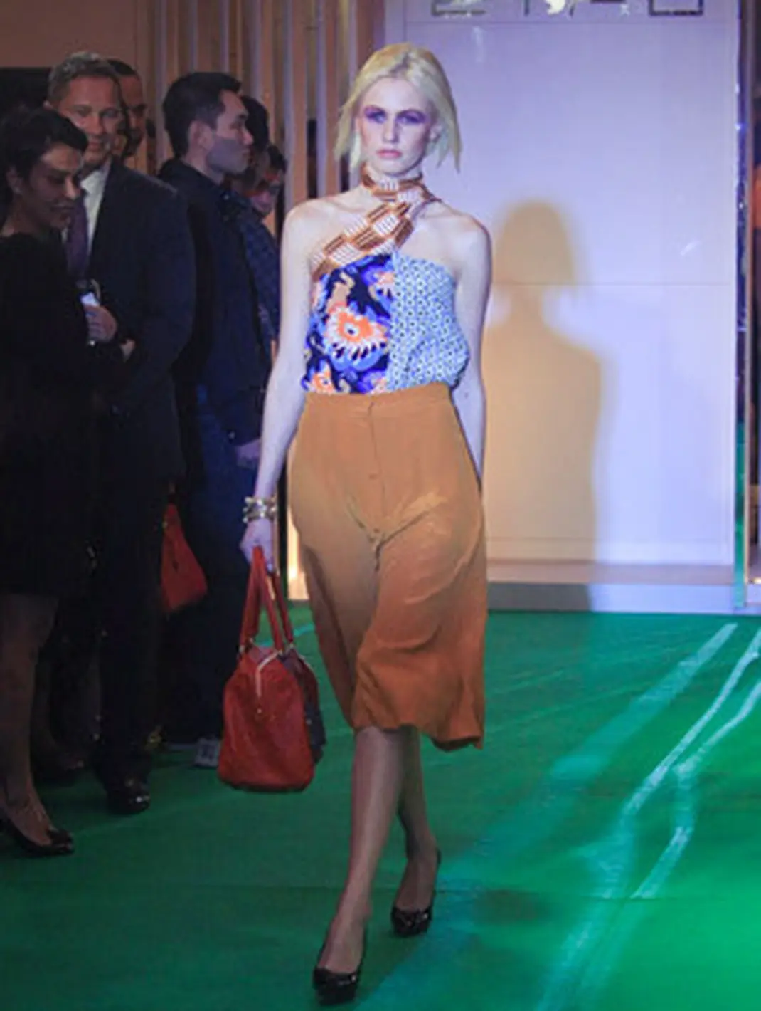 Etro: Colorful Affair To Remember ! - Photo Fimela.com