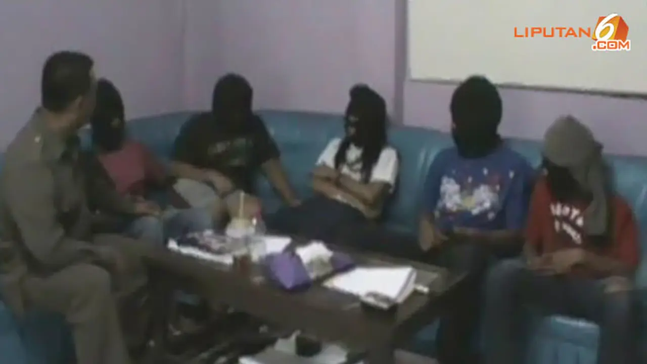 Tersinggung Isi SMS, 5 ABG Bunuh Siswi SMP