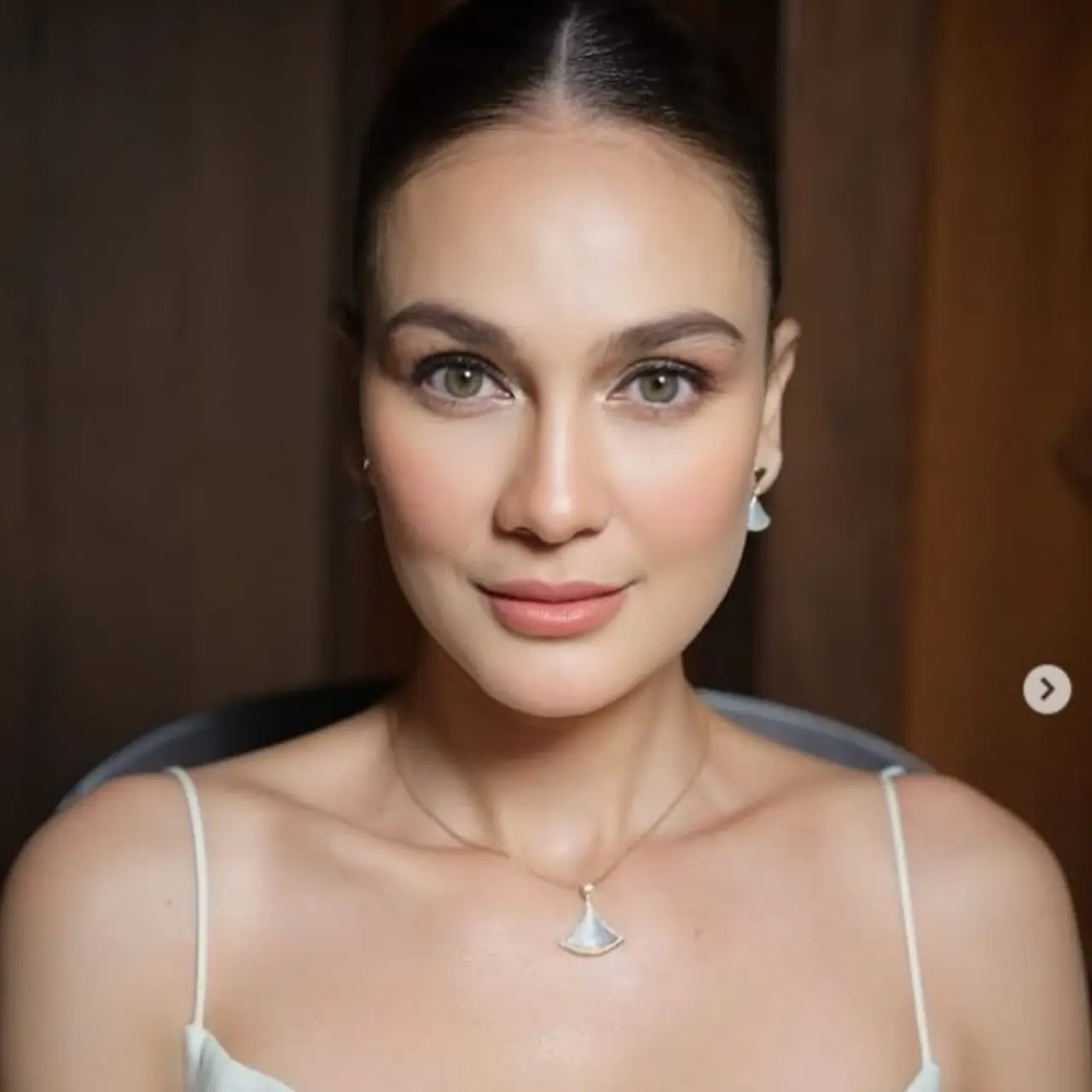 Jadi MUA Luna Maya di Resepsi Pernikahan, Ryan Ogilvy Ungkap Kenangan 19 Tahun Lalu - Lifestyle ...