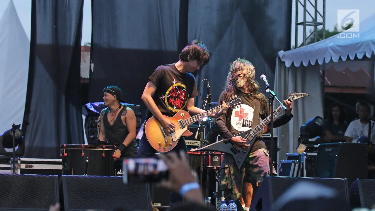 Band Metal Death Vomit Luncurkan Album Terbaru yang Tak Biasa - ShowBiz ...