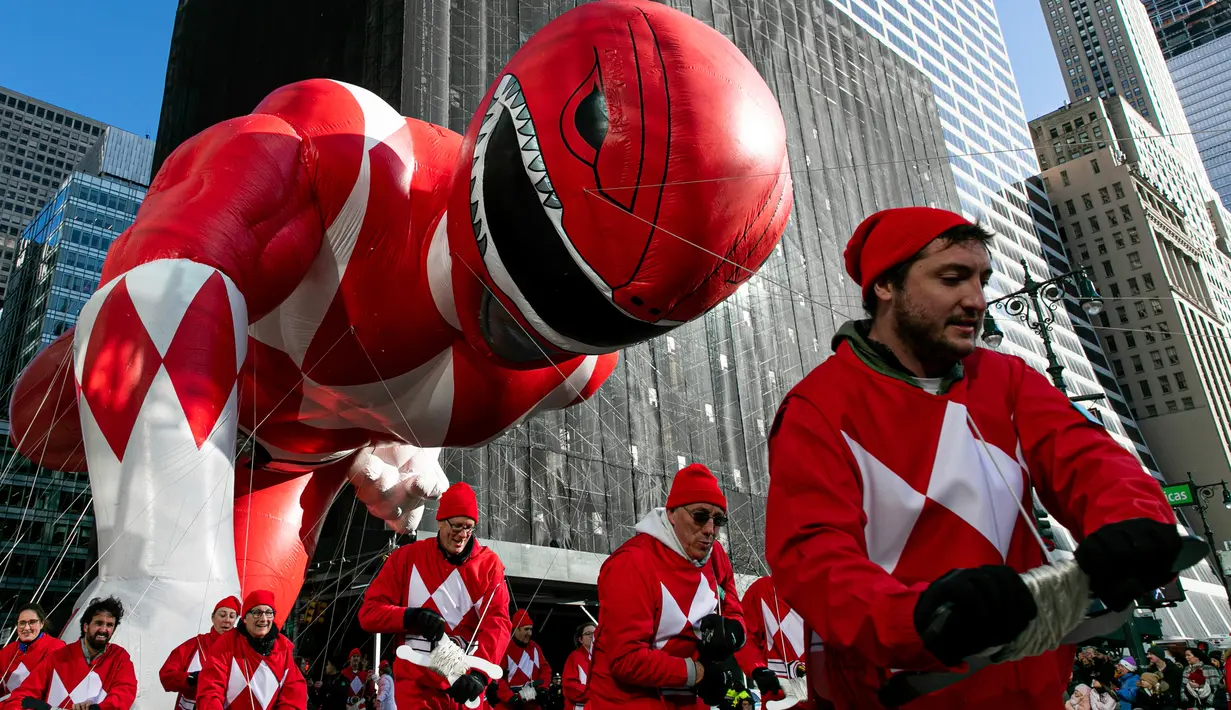 FOTO: Spongebob Hingga Pikachu Ramaikan Parade Thanksgiving di New York ...
