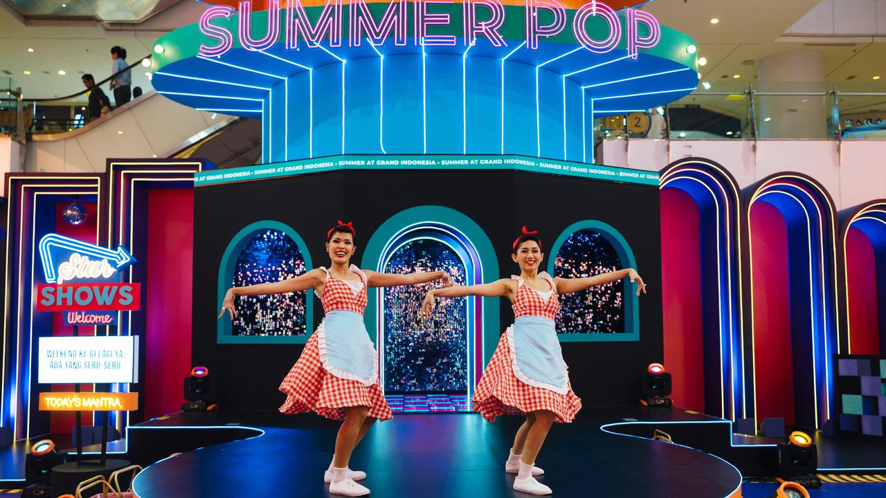Indahnya Instalasi Seni Summer Pop 2023, Dimeriahkan Performa Musisi ...