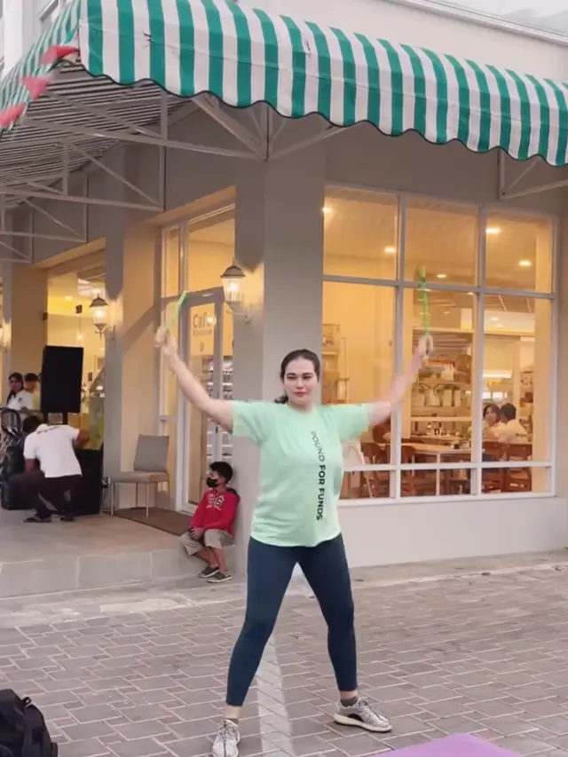 6 Potret Terkini Catherine Wilson Usai Diceraikan Idham Mase, Nikah Satu Tahun - Hot Liputan6.com