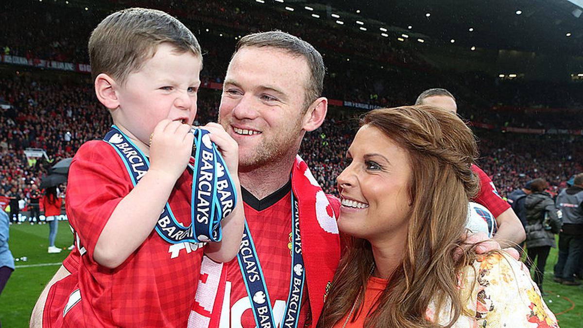 Anak Rooney Jadi Maskot MU
