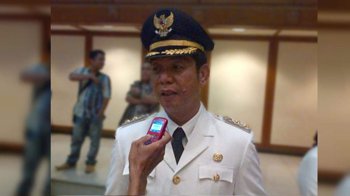 Jadi Staf Biasa, Berapa Gaji Rustam Effendi Saat Ini? - News Liputan6.com