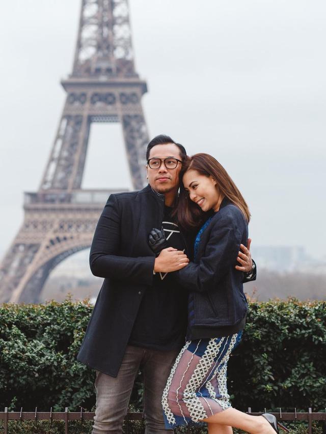Pernikahan Sammy Simorangkir dan Viviane Dibuat Intim - ShowBiz ...