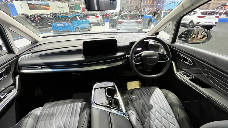 8 Potret MG Maxus 9 EV Rilis, Siap Masuk Indonesia? - Mobil Otosia.com