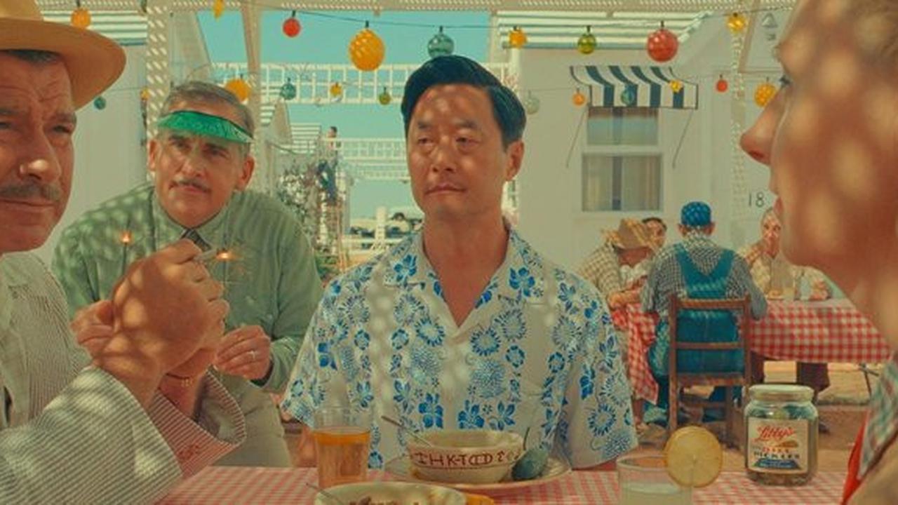 Bikin Hati Bahagia dan Berbunga-bunga, Ini 7 Rekomendasi Film Hollywood ...