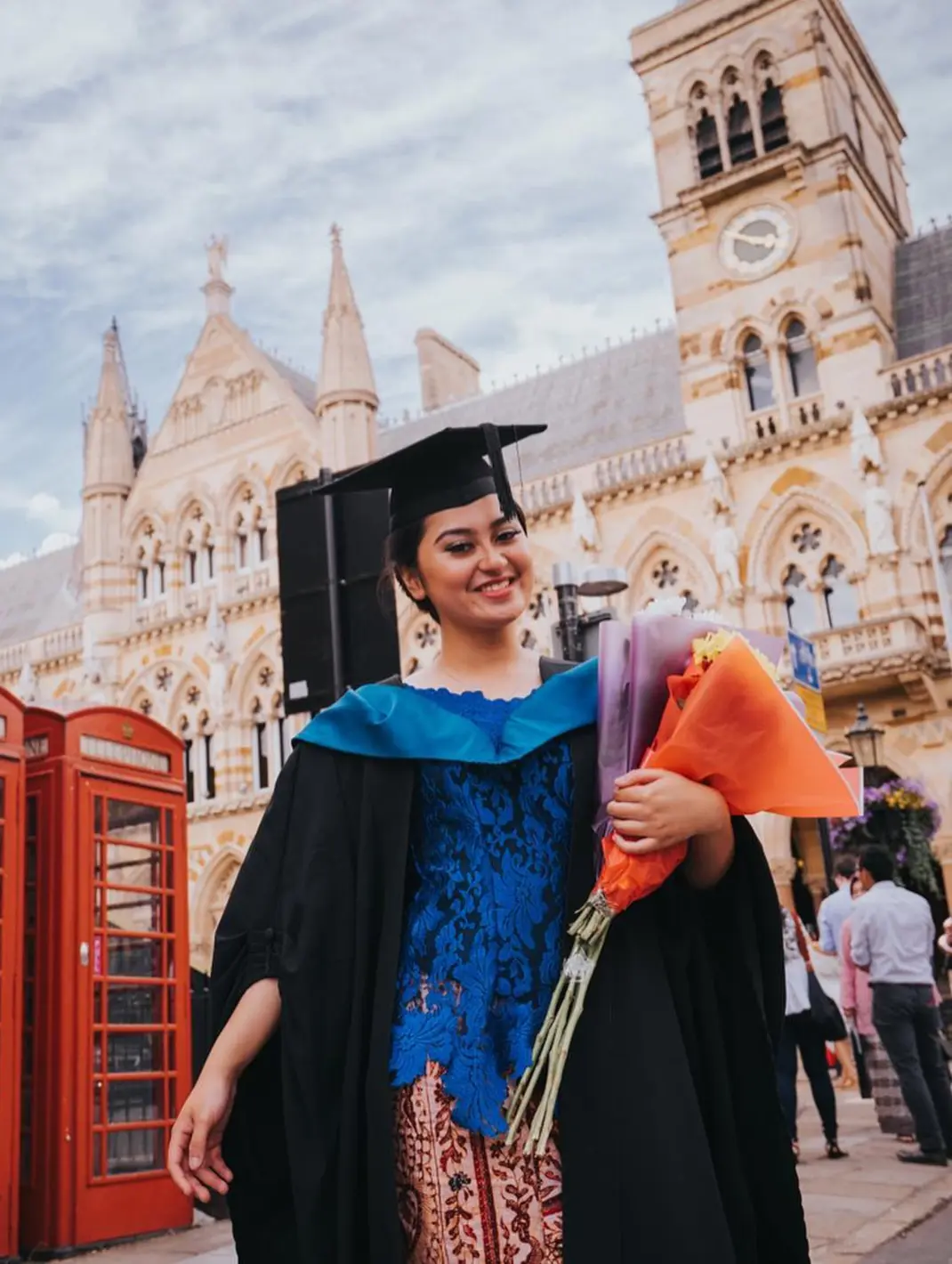 Potret Memes Prameswari Sinden OVJ yang Curi Perhatian Usai Pamer Foto ...