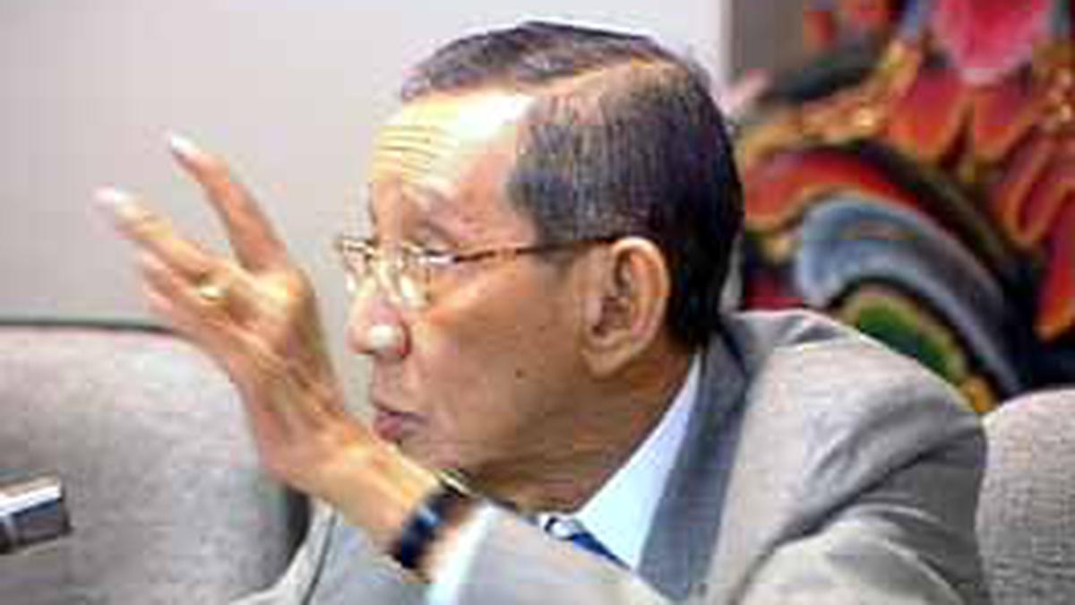 Sumitro: "Kredibilitas Pemerintah Akan Merosot" - News Liputan6.com