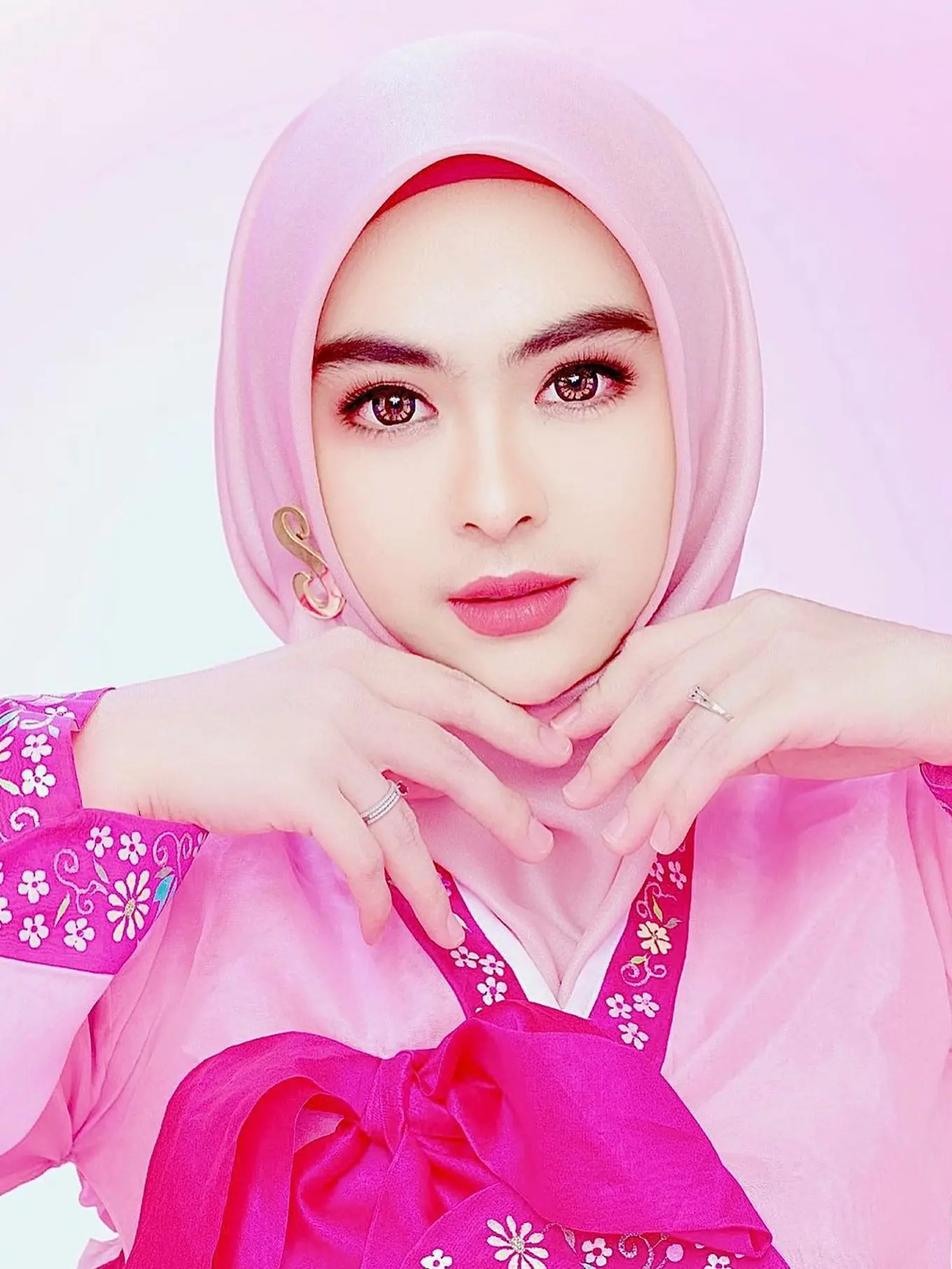 Potret Shindy Kurnia Putri, Dokter Cantik yang Pandai Bernyanyi