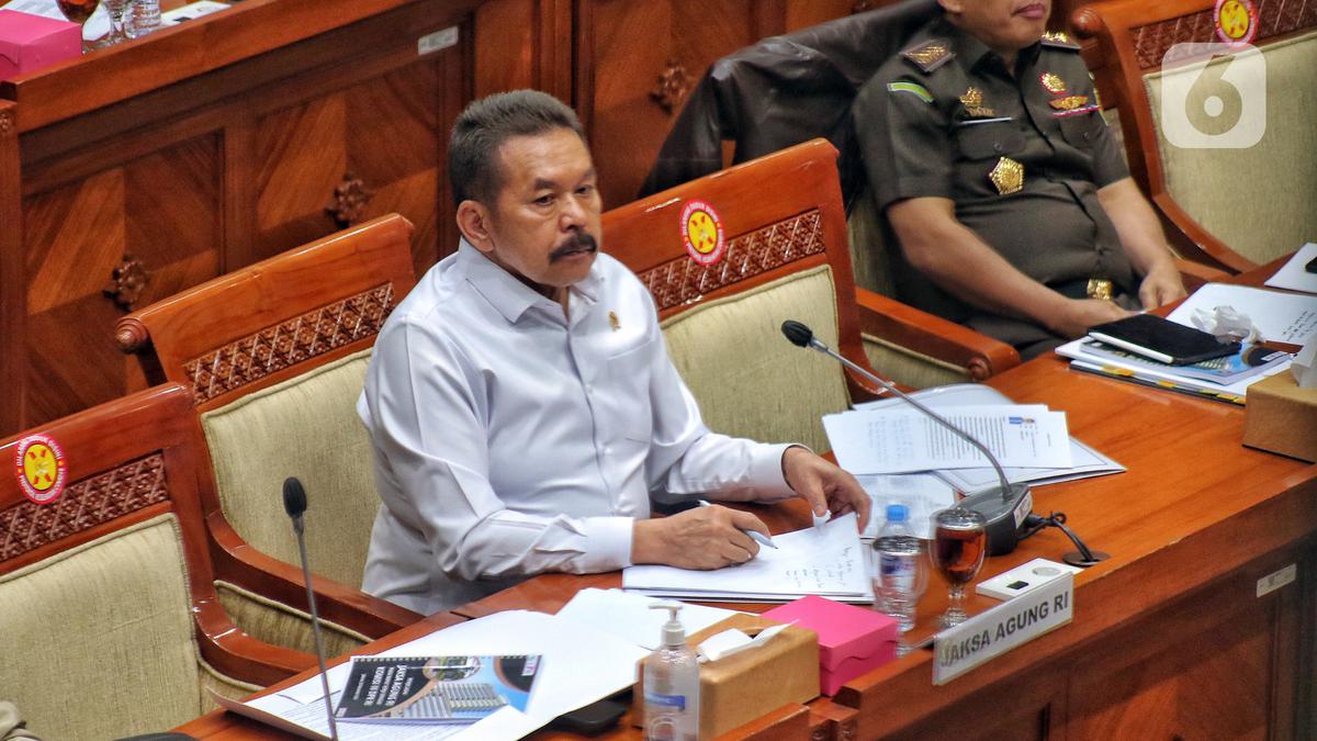 Jaksa Agung Minta Proses Hukum Capres-Cawapres Ditunda, Sahroni: Sudah ...