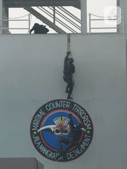 FOTO: Menko Polhukam Mahfud MD Kunjungi Korps Marinir - Foto Liputan6.com