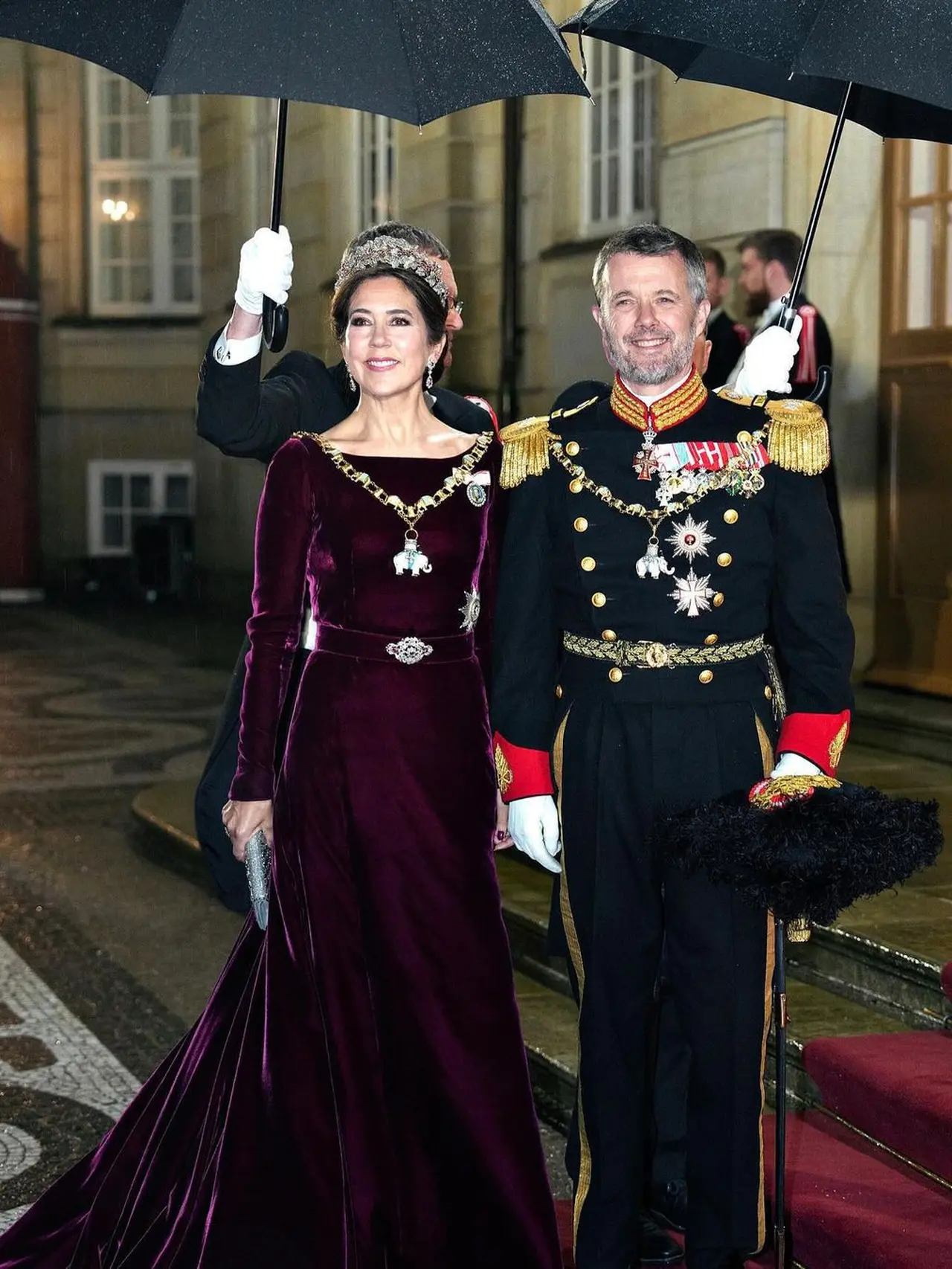 Masa Lalu Calon Raja Denmark Pangeran Frederik Diungkit Lagi, Dicap ...