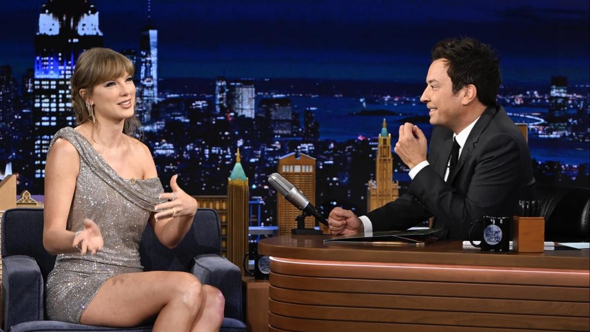 Taylor Swift Stuns on Jimmy Fallon's Talk Show: New Album & Super Bowl ...