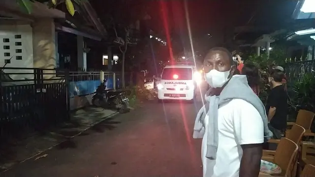 Benny Dollo Meninggal Dunia, Anthony Jomah Ballah Ikut Angkat Peti ...