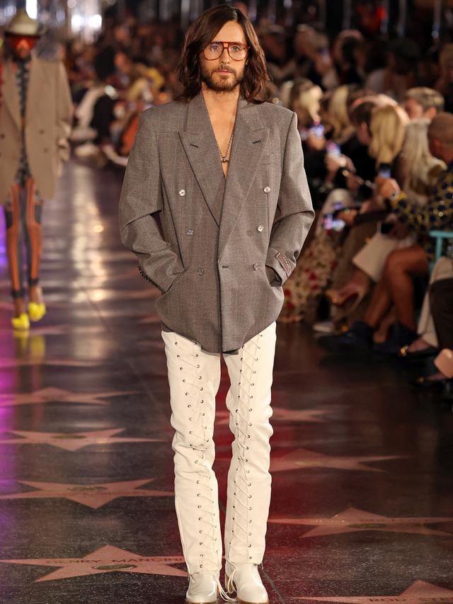 Usai Brad Pitt, Kini Jared Leto Rilis Label Skincare yang Jual Krim ...