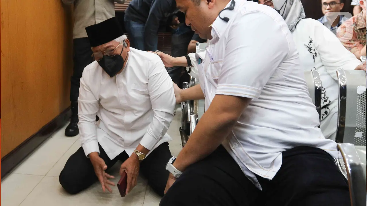 Ayahanda Arif Rahman Arifin Sujud Syukur Usai Anaknya Divonis 10 Bulan ...