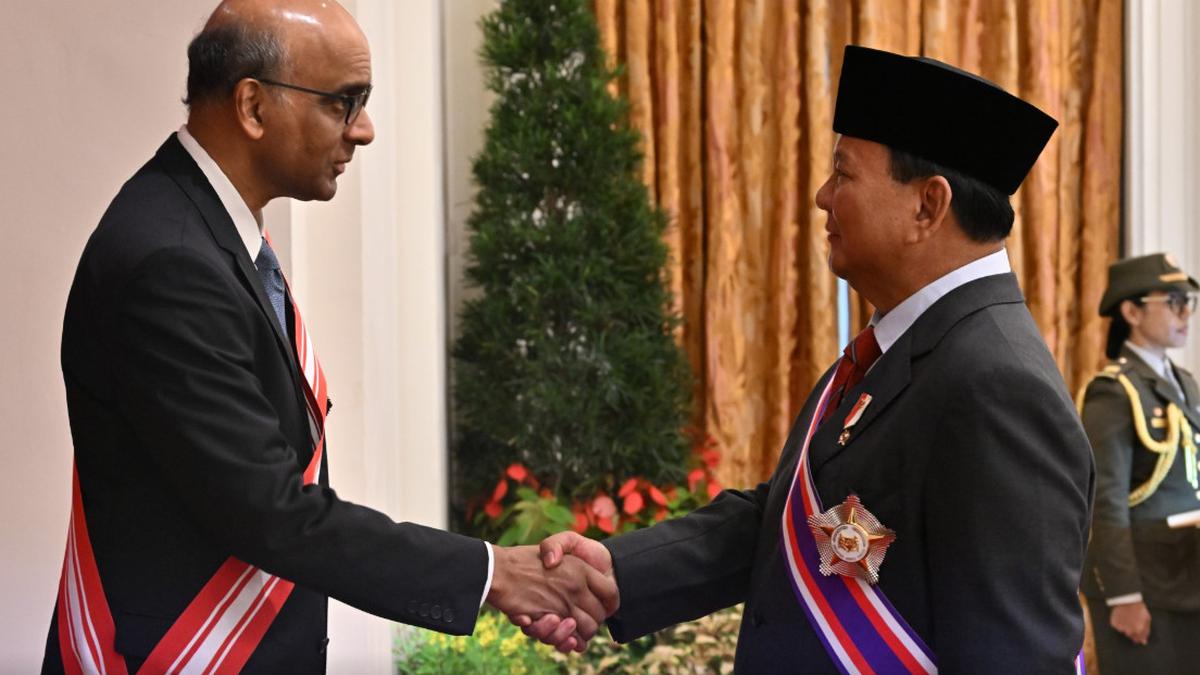 Prabowo Subianto Dianugerahi Penghargaan Darjah Utama Bakti Cemerlang ...