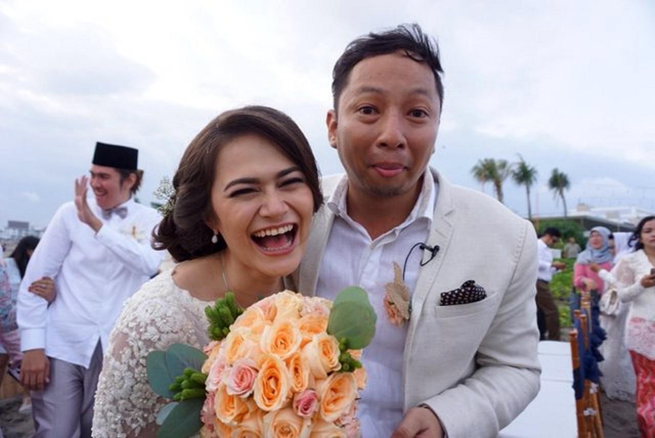 Di Foto Ini, Ekspresi Wajah Ringgo Agus dan Anaknya Tertukar - ShowBiz ...