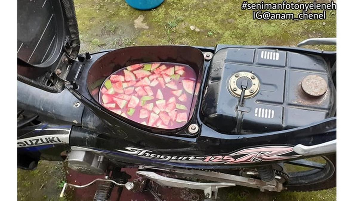 6 Potret Jok Motor Isi Makanan dan Minuman Ini Nyeleneh Banget - Hot ...