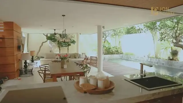 Foto Villa Jessica Iskandar di Bali yang Disewakan untuk Umum ...