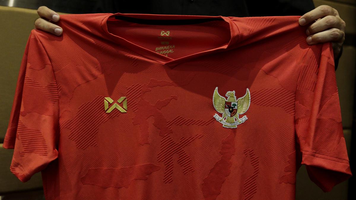 Banderol Harga Jersey Baru Timnas Indonesia Versi Warrix, Ayo Suporter ...