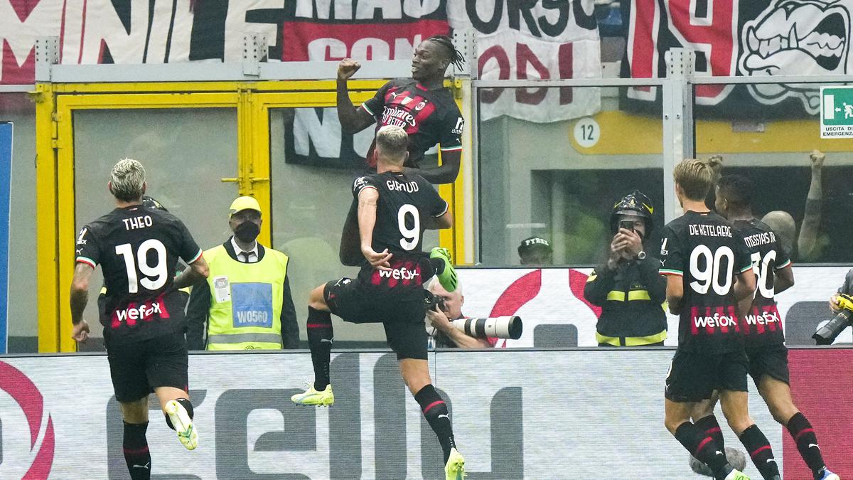 Rafael Leao Cetak Dua Gol, AC Milan Bungkam Inter Milan di San Siro - Foto Liputan6.com