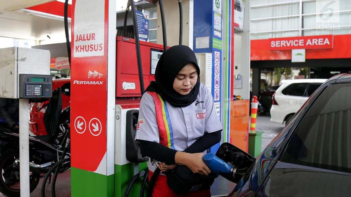 Pertamina Turunkan Harga BBM, Ini Daftarnya - Berita Otosia.com