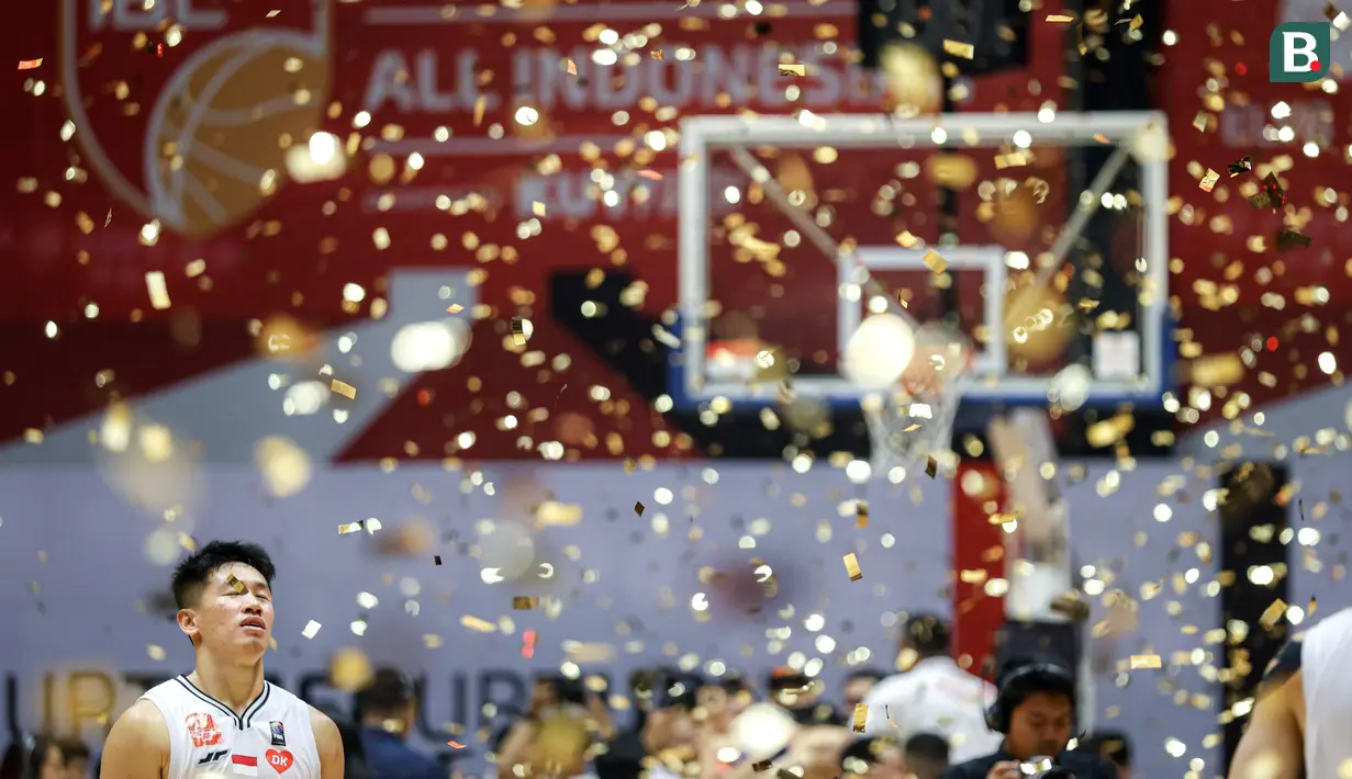 Foto: Comeback Menawan Pelita Jaya, Tumbangkan Satria Muda dan Jadi ...