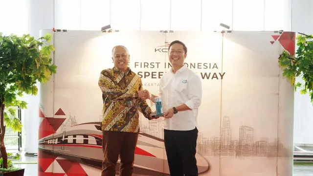 PLN Bakal Pasok Listrik Stasiun Kereta Cepat Halim, Total Daya yang ...