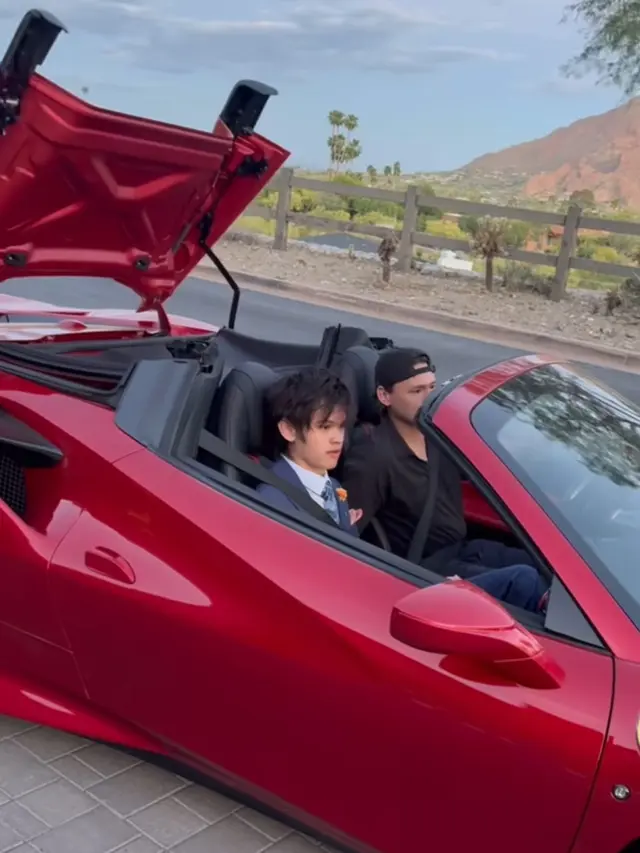 6 Potret Sam Anak Tiri Farah Quinn dari Pernikahan Kedua, Dekat Armand ...