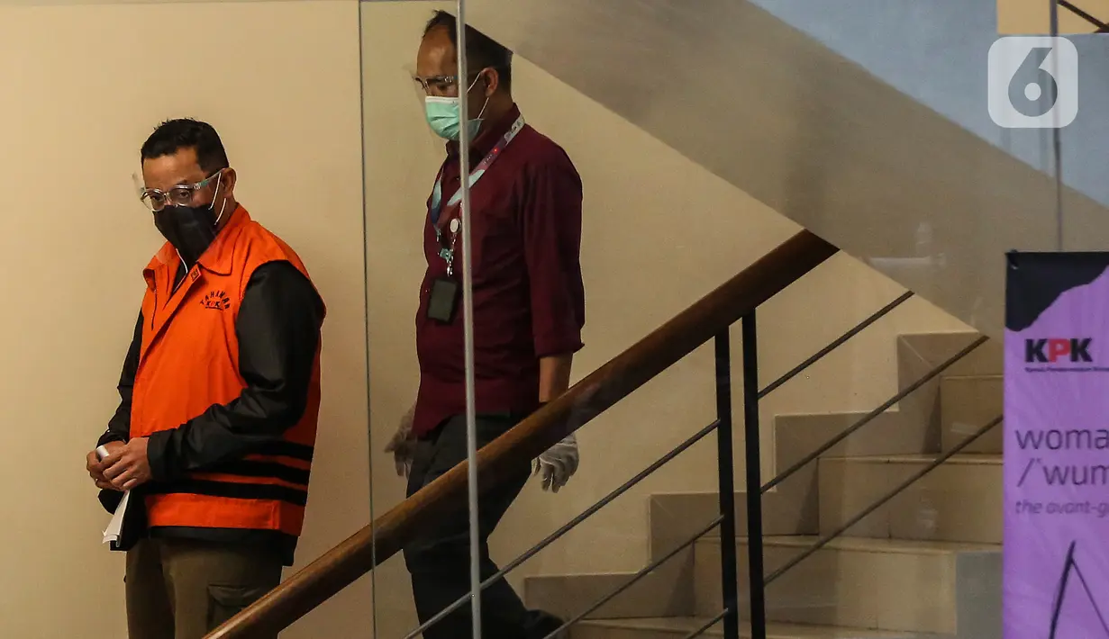 FOTO: Mensos Juliari Batubara Resmi Ditahan KPK - Foto Liputan6.com