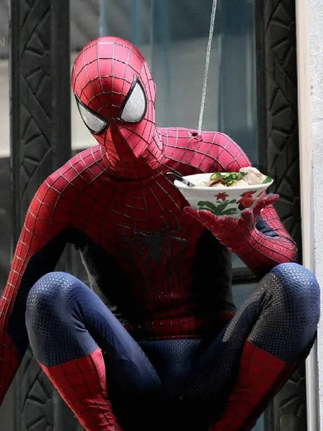 6 Potret Spider-Man Jajan di Pinggir Jalan Ini Bikin Ngakak - Hot ...