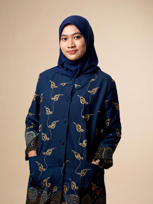 Inspirasi 9 Model Outer Batik Syari Terbaru 2025, Tampil Anggun dan Modern