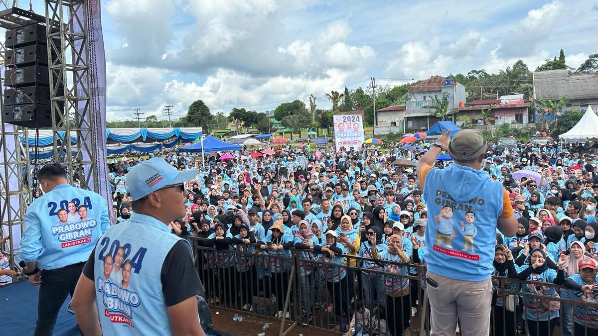 Ribuan Sahabat Bang Ara Ramaikan Deklarasi Prabowo-Gibran di Kabupaten Sukabumi - Pemilu ...
