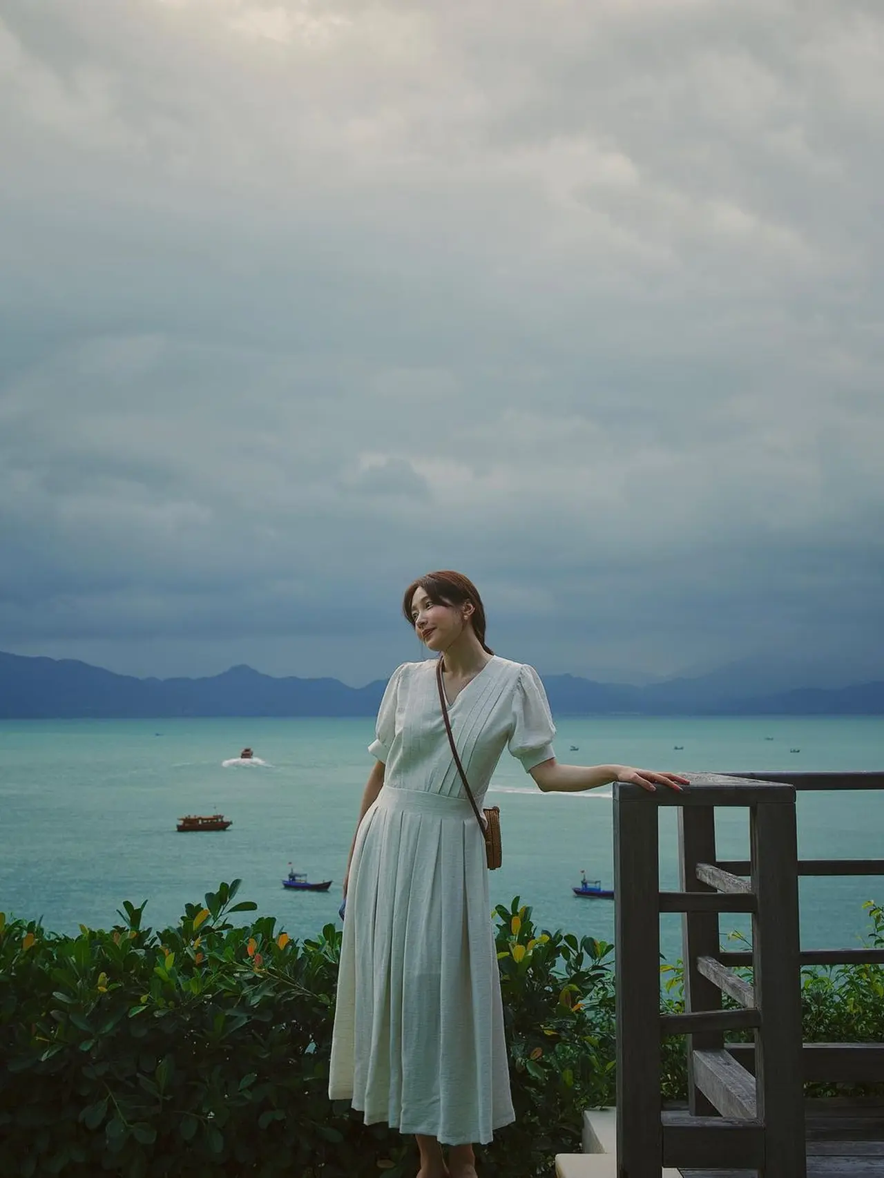 7 Potret Hani EXID dengan Senyumnya yang Menawan, Sebentar Lagi Lepas ...