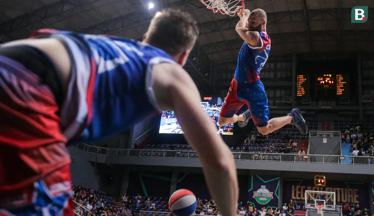 Foto: Pertunjukan Spektakuler Crazy Dunkers, Buat Penonton IBL All Star 2024 Berdecak Kagum ...