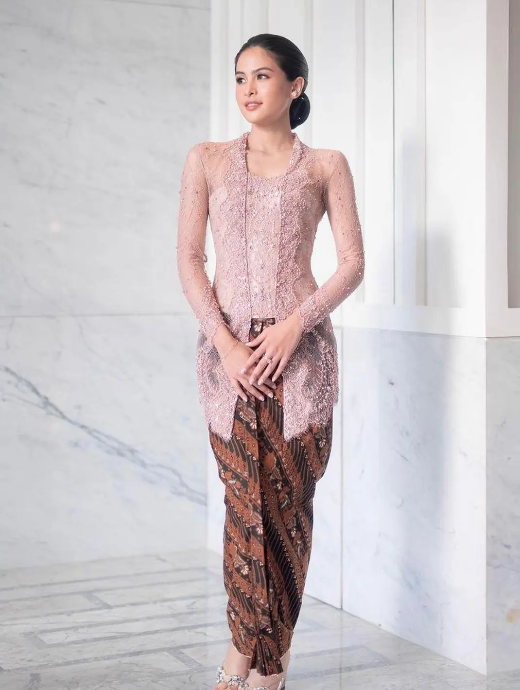 10 Model Baju Bridesmaid ala Seleb, Simak Inspirasinya dari Nikita ...