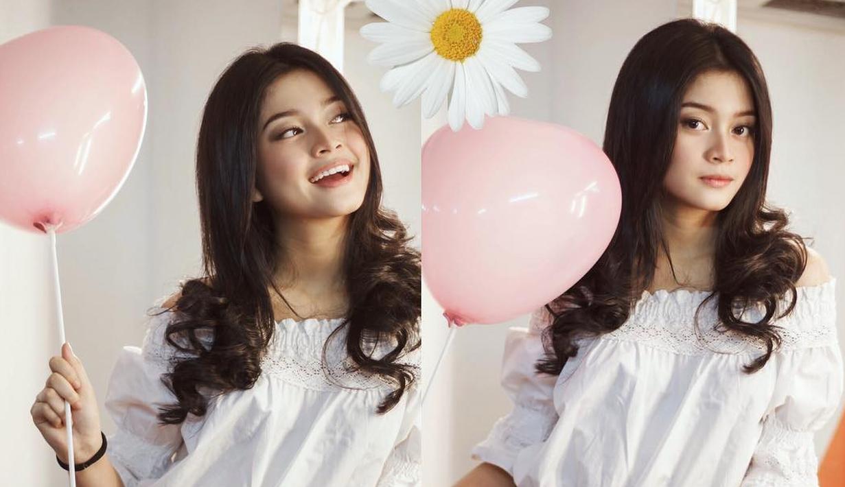 Tampilan Girly Yoriko Angeline, Pemeran Wati di Film Dilan 1990 - Photo ...