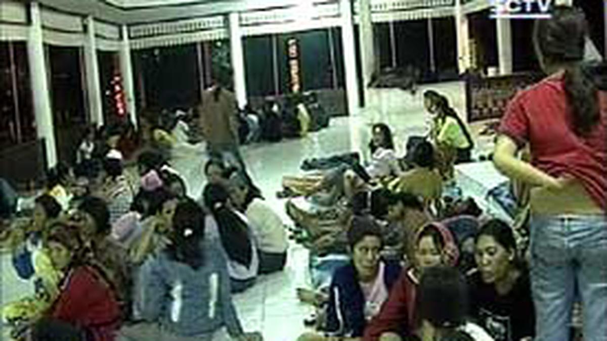 Puluhan Buruh PT Shamrock Dibebaskan - News Liputan6.com
