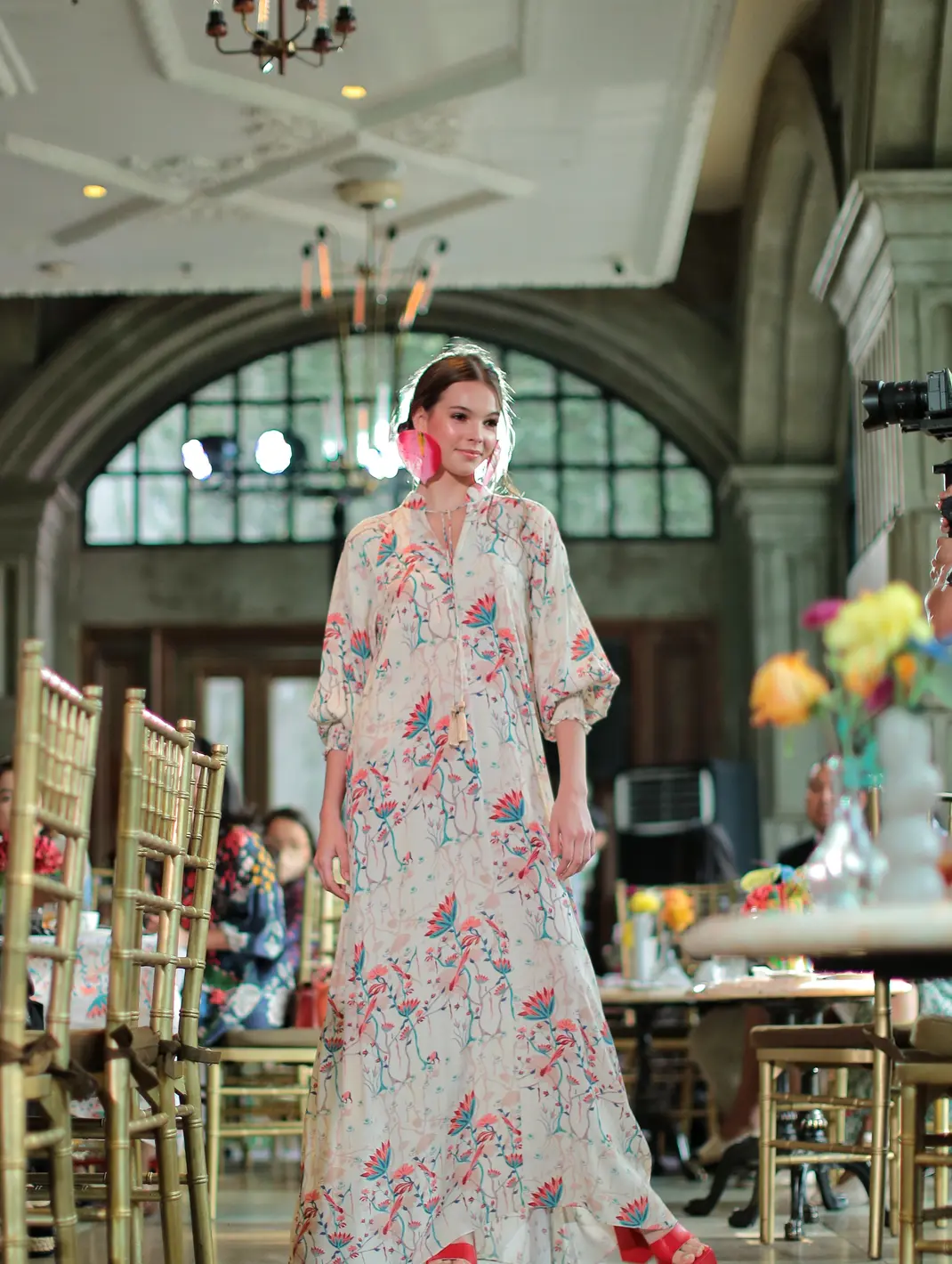 6 Model Dress Motif yang Mudah Dipakai untuk Gaya Harian - Photo Fimela.com