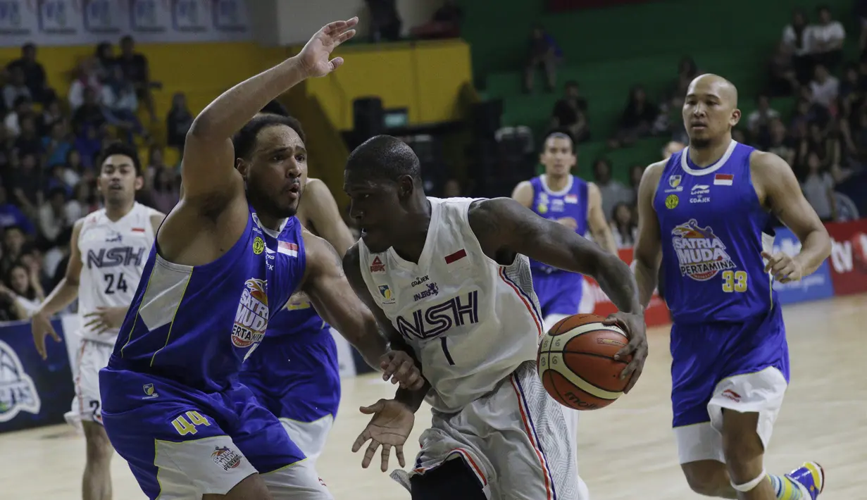 FOTO: Taklukkan NSH Jakarta, Satria Muda Pertamina Melaju ke Final IBL ...