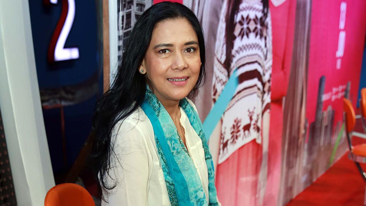 7 Potret Lydia Kandou Bergaya Anak Muda di Korea Selatan, Tak Kalah ...