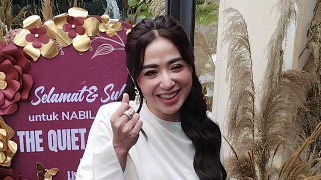 Dewi Perssik Bahagia Sambut Kepulangan Felice Gabriel, Siap Sambut ...