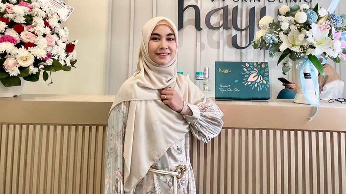 Anisa Rahma Ungkap Rahasia yang Membuat Wajahnya Tetap Sehat Meski Sibuk - Beauty Fimela.com